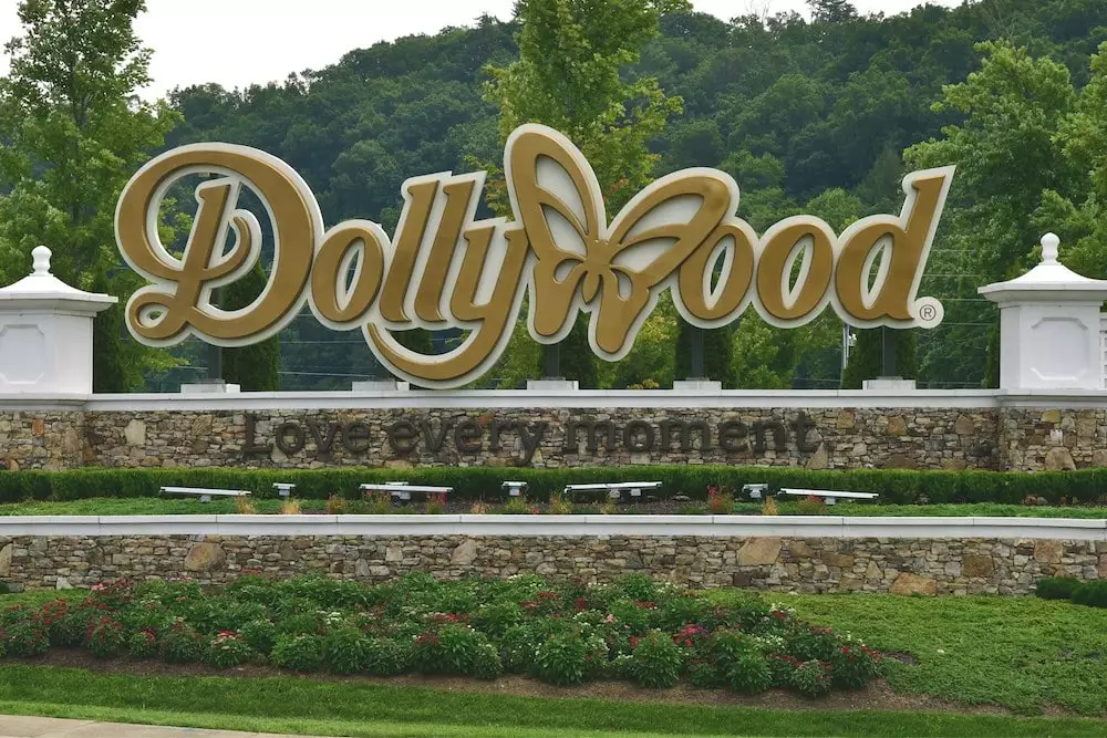 5 Tips for Enjoying Dollywood Food on a Budget
